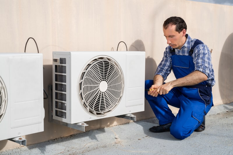 5 Warning Signs of an AC System Nearing a Breakdown